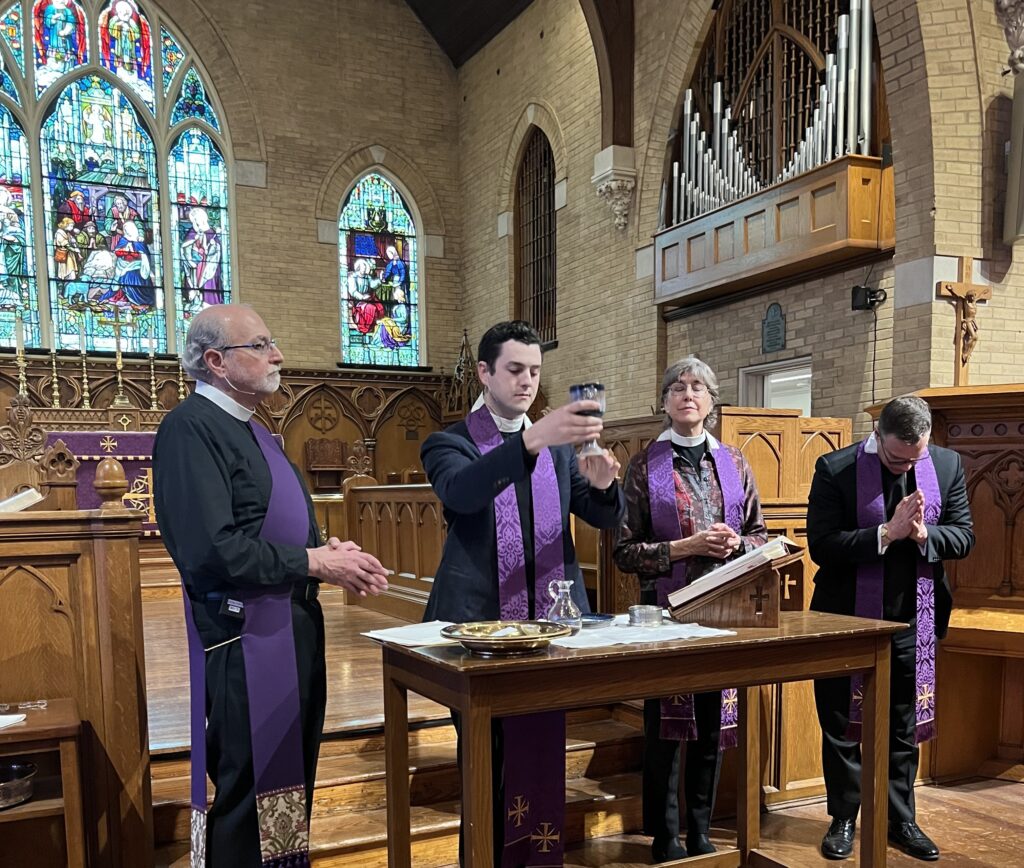 Worship | St. Matthews Cathedral